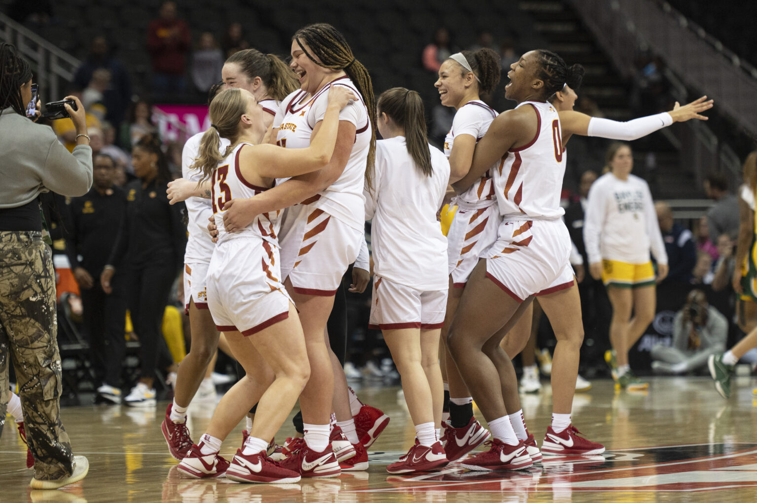 Wbb Cyclones Earn Pair Of Transfer Commitments For 24 25 Season