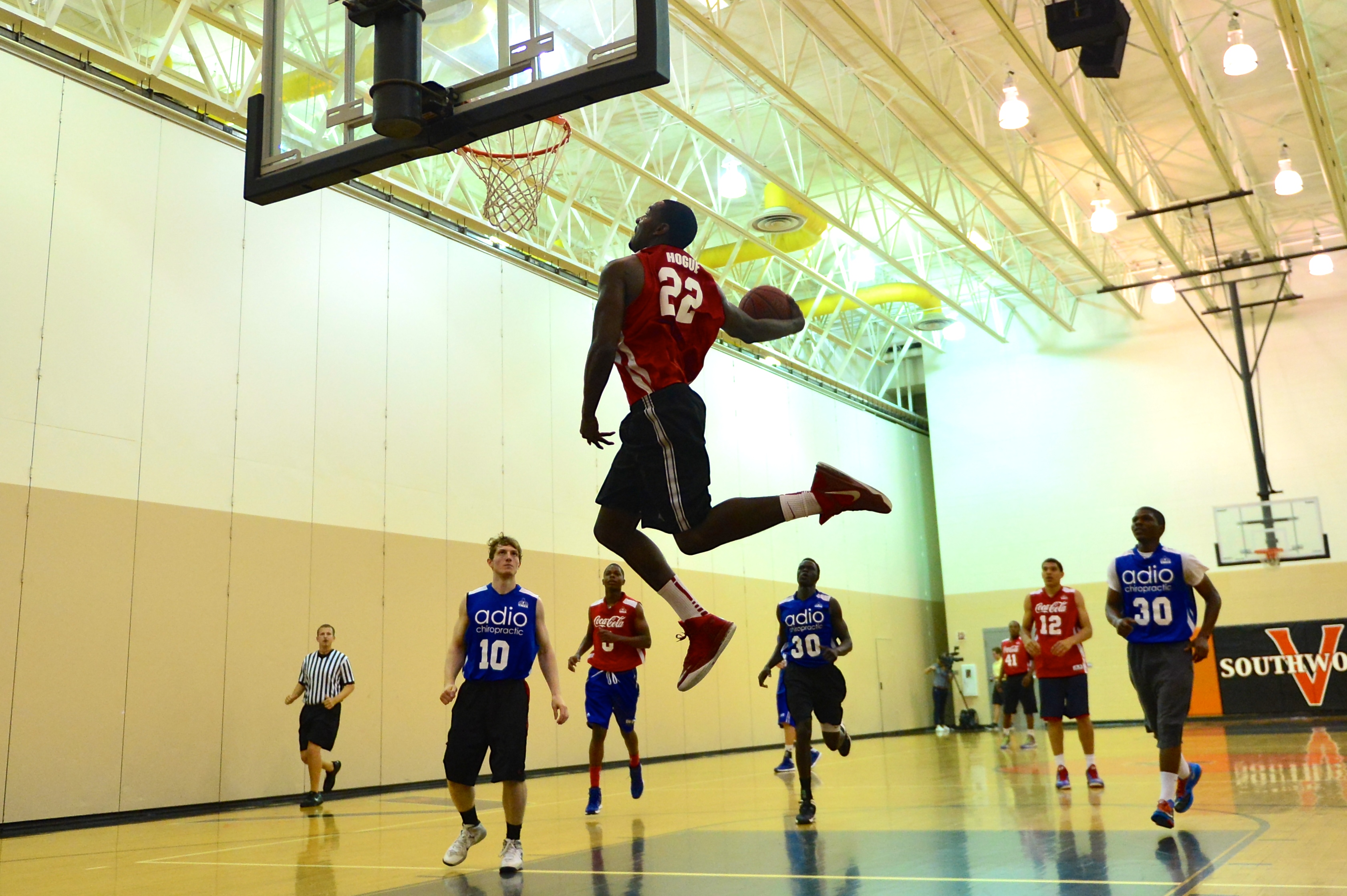 CFTV: Watch Dustin Hogue win the CCL slam dunk contest - Cyclone Fanatic